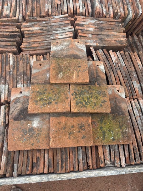 Handmade Peg Tiles for Traditional Roofing | Country Roofing